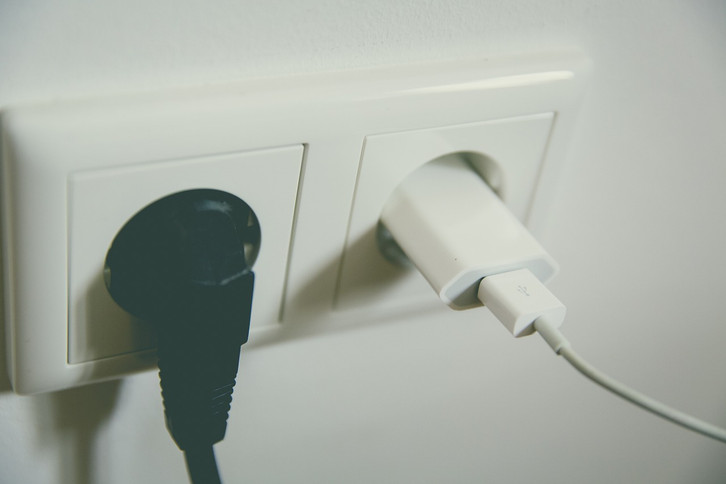 Was kostet einmal Handy laden? So einfach berechnest du es für dein ...