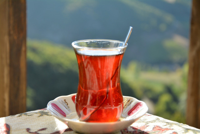 Türkischen Tee (Çay) selber machen: Die traditionelle Zubereitung ...