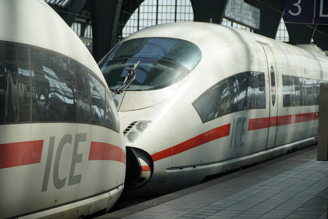 Eingeschränkte Fahrgastrechte fürs Deutschlandticket: Das musst du ...