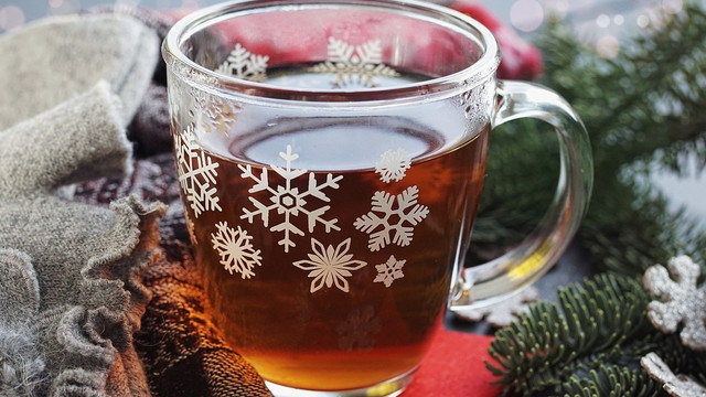 Jagertee: Einfaches Rezept für den Tee mit Schwips - Utopia.de