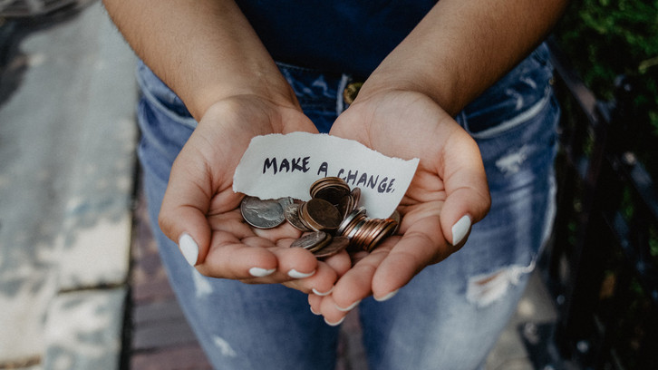 Wohin spenden? 10 sinnvolle Sach- & Geld-Spenden