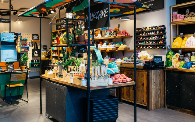 Lush unter der Lupe: Wie grün ist die bunte Kosmetikmarke wirklich?
