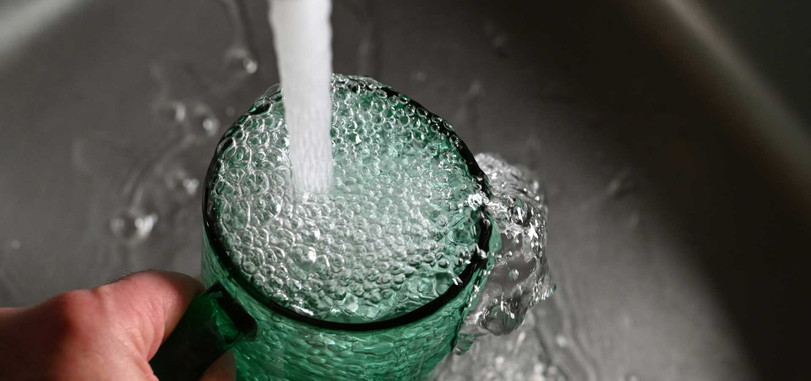 Filtering microplastics from tap water: Does it make sense in Germany ...